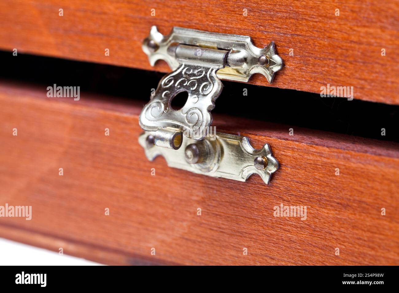 Close up latch opening opening hi-res stock photography and images - Alamy