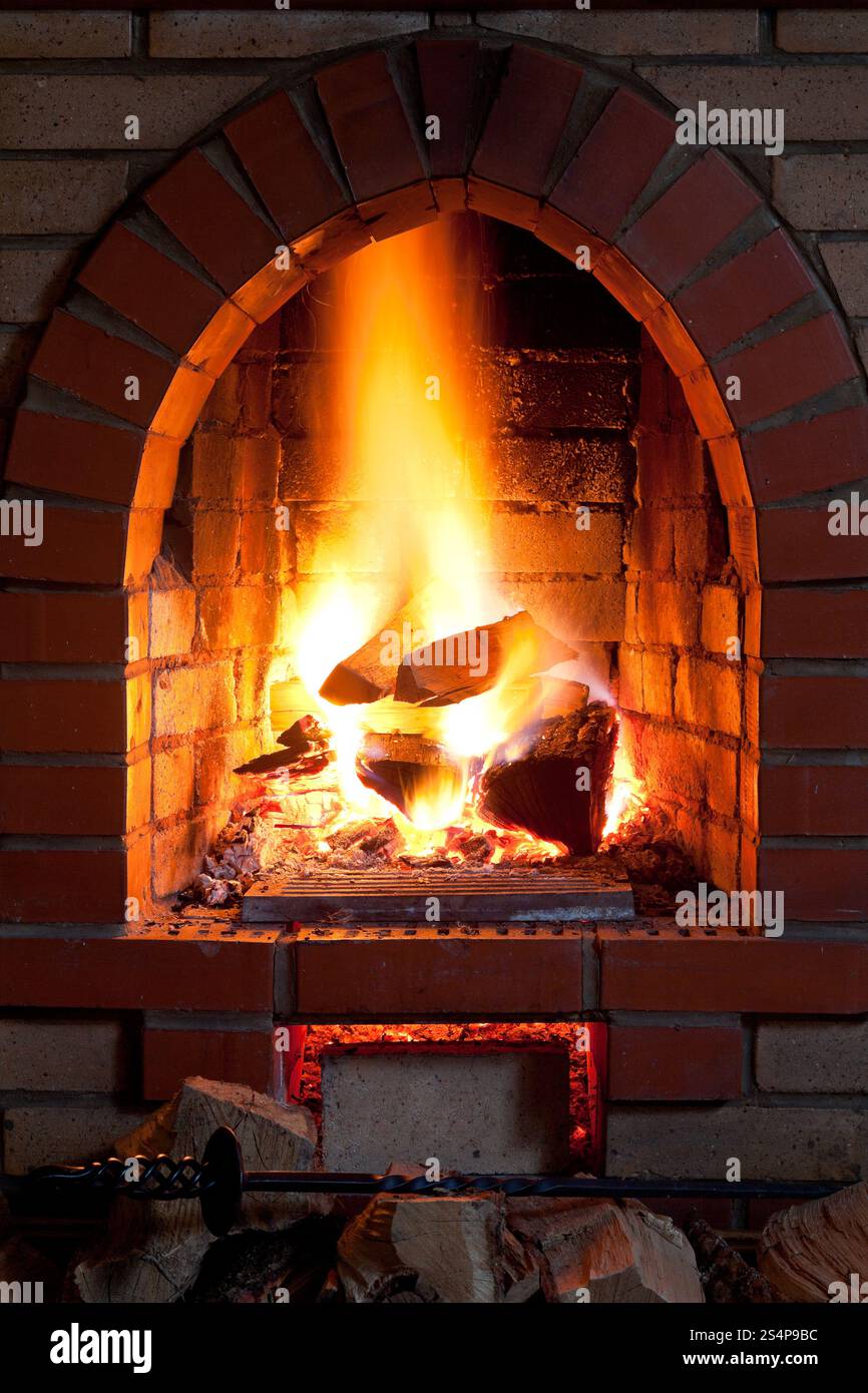 Fire, poker, detail hi-res stock photography and images - Alamy