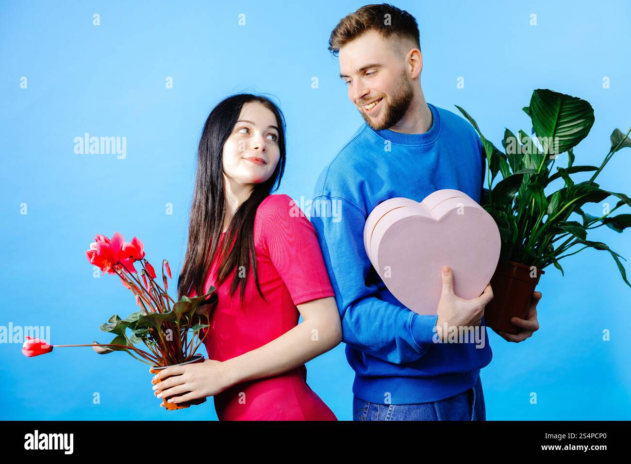 Romantic boyfriend and girlfriend hi-res stock photography and images ...