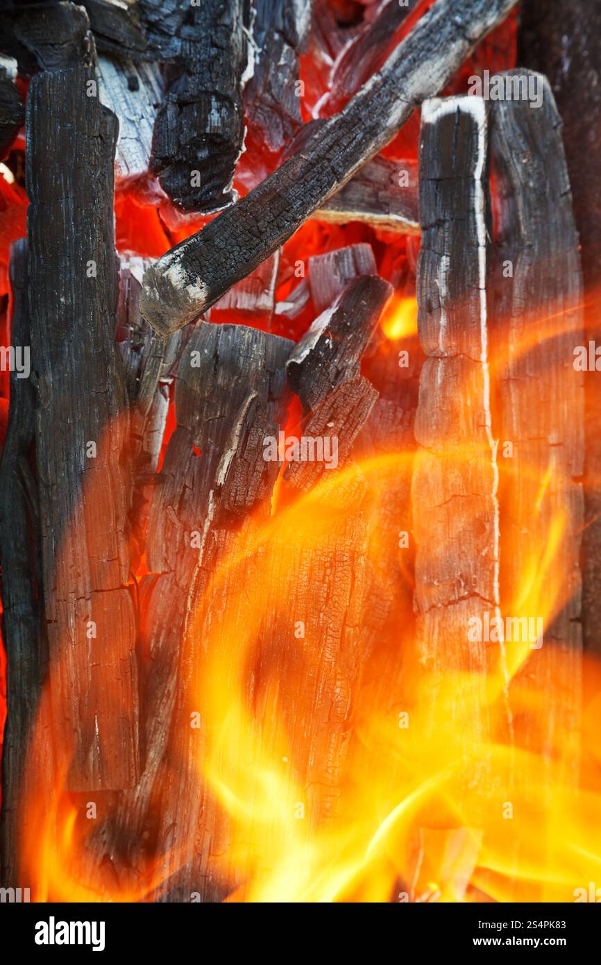 Close up burning wood hi-res stock photography and images - Alamy