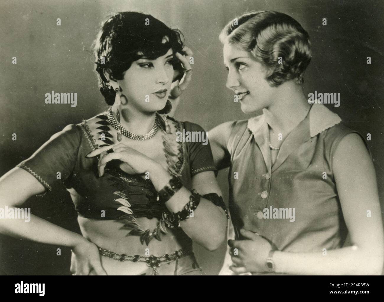 Leila hyams hi-res stock photography and images - Alamy