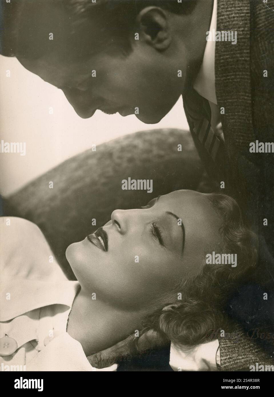 Actors Brigitte Helm and Henry Bosc in the movie Goodbye, Beautiful ...