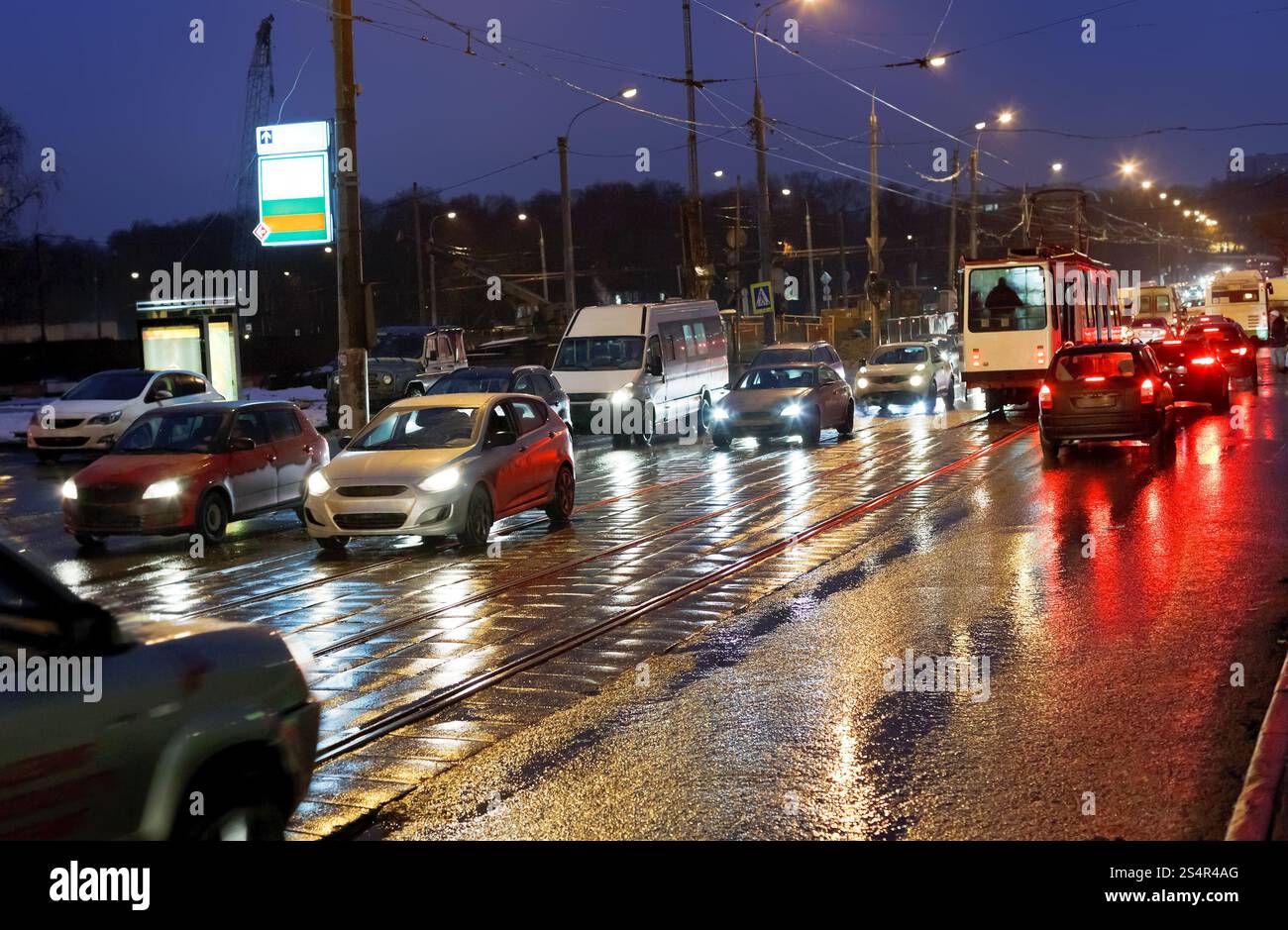 Red car in urban hi-res stock photography and images - Alamy