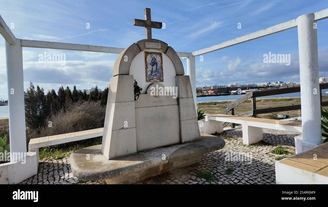Mother Mary Shrine in Ferragudo Stock Photo - Alamy