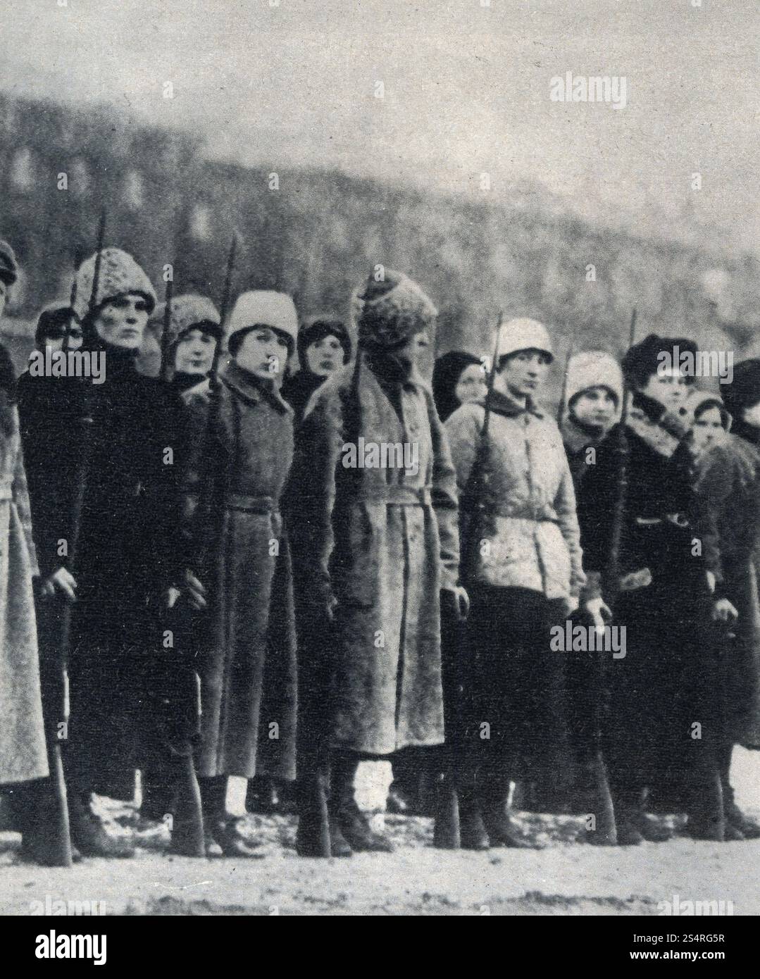 Women militia of the Red Army during the Russian October Revolution ...