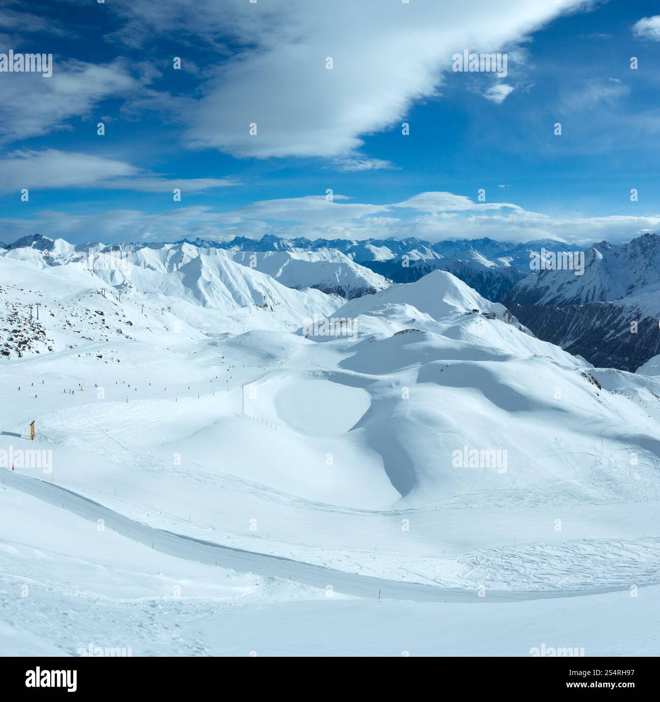 Morning winter Silvretta Alps landscape. Ski resort Silvrettaseilbahn ...