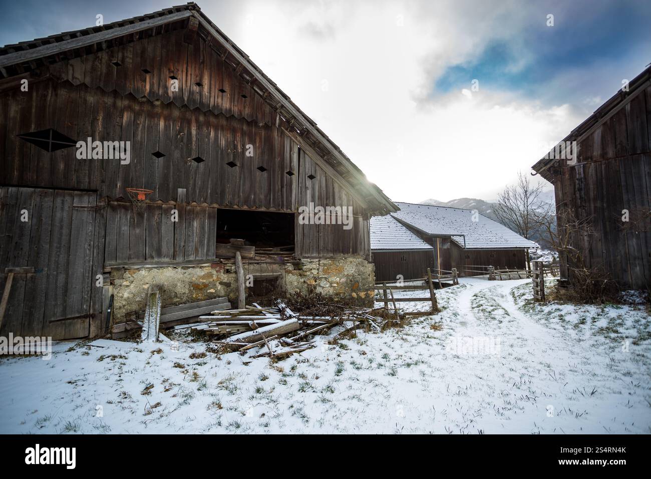 Austrian village in the alps hi-res stock photography and images - Alamy