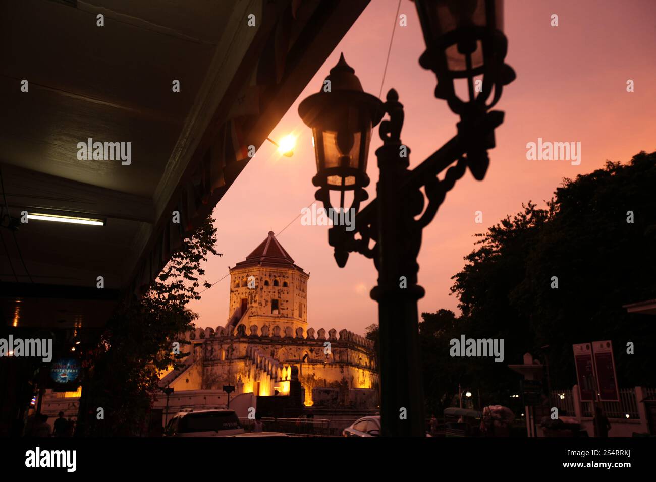 the Fort Phra Sumen on the Menam Chao Phraya river in Banglamphu in the ...
