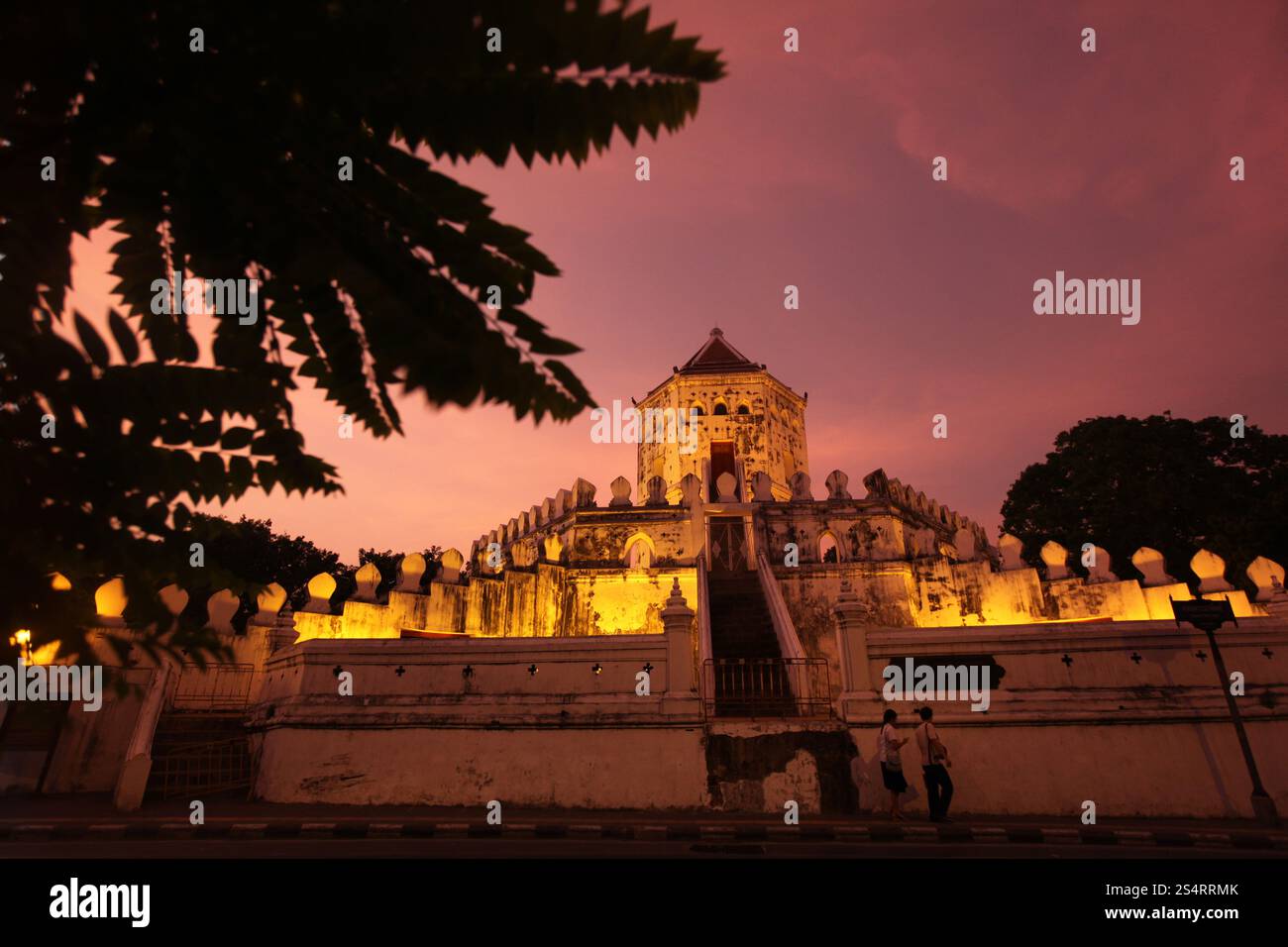 the Fort Phra Sumen on the Menam Chao Phraya river in Banglamphu in the ...