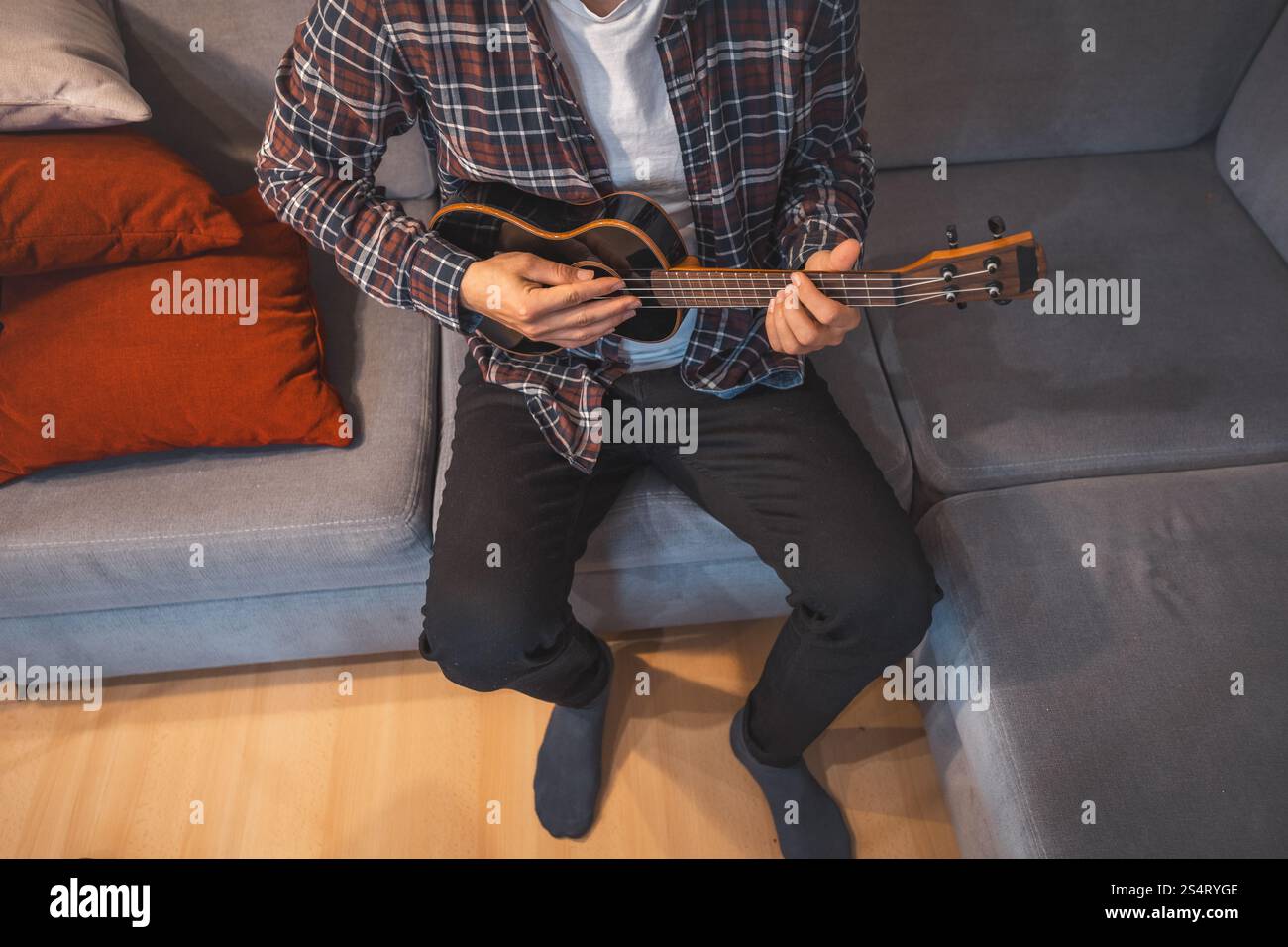 Fret alignment hi-res stock photography and images - Alamy