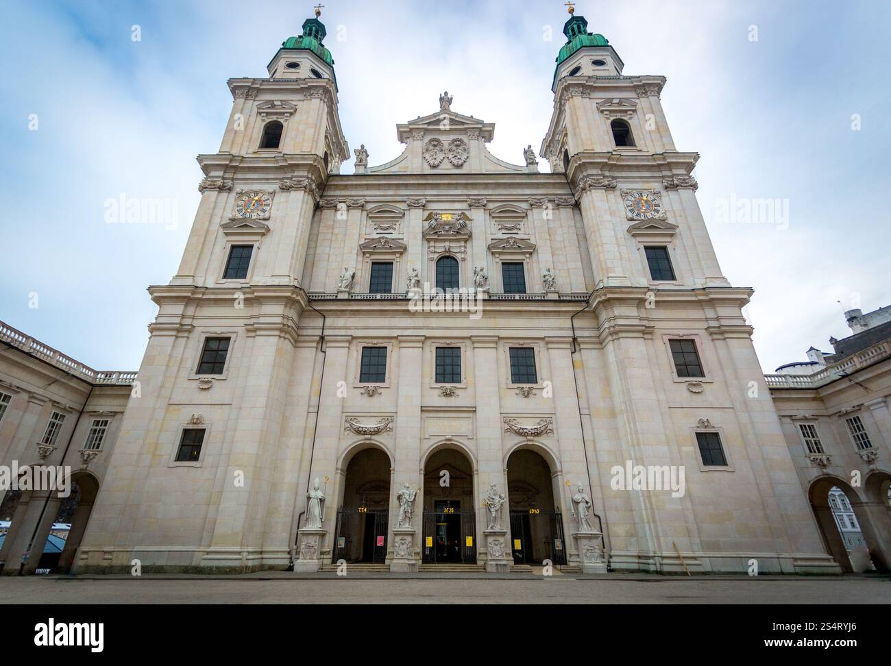Old town salzburg cathedral hi-res stock photography and images - Alamy