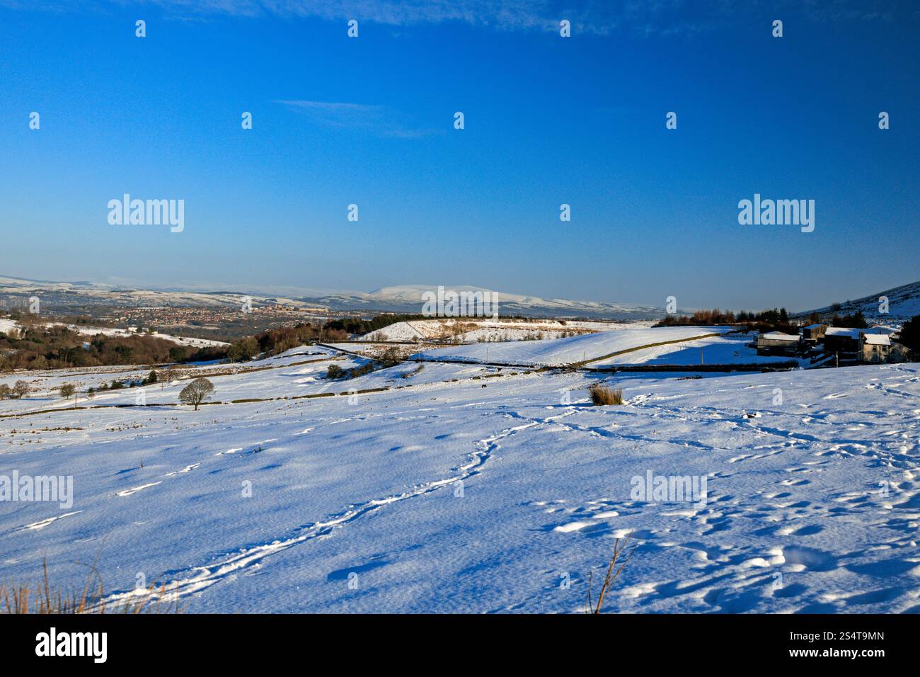 Darwen Moors in the snow Stock Photo - Alamy