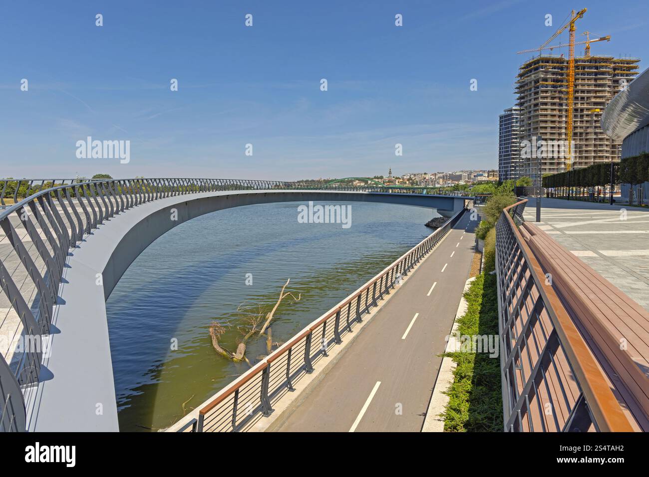 Pedestrian loop bridge elevated hi-res stock photography and images - Alamy