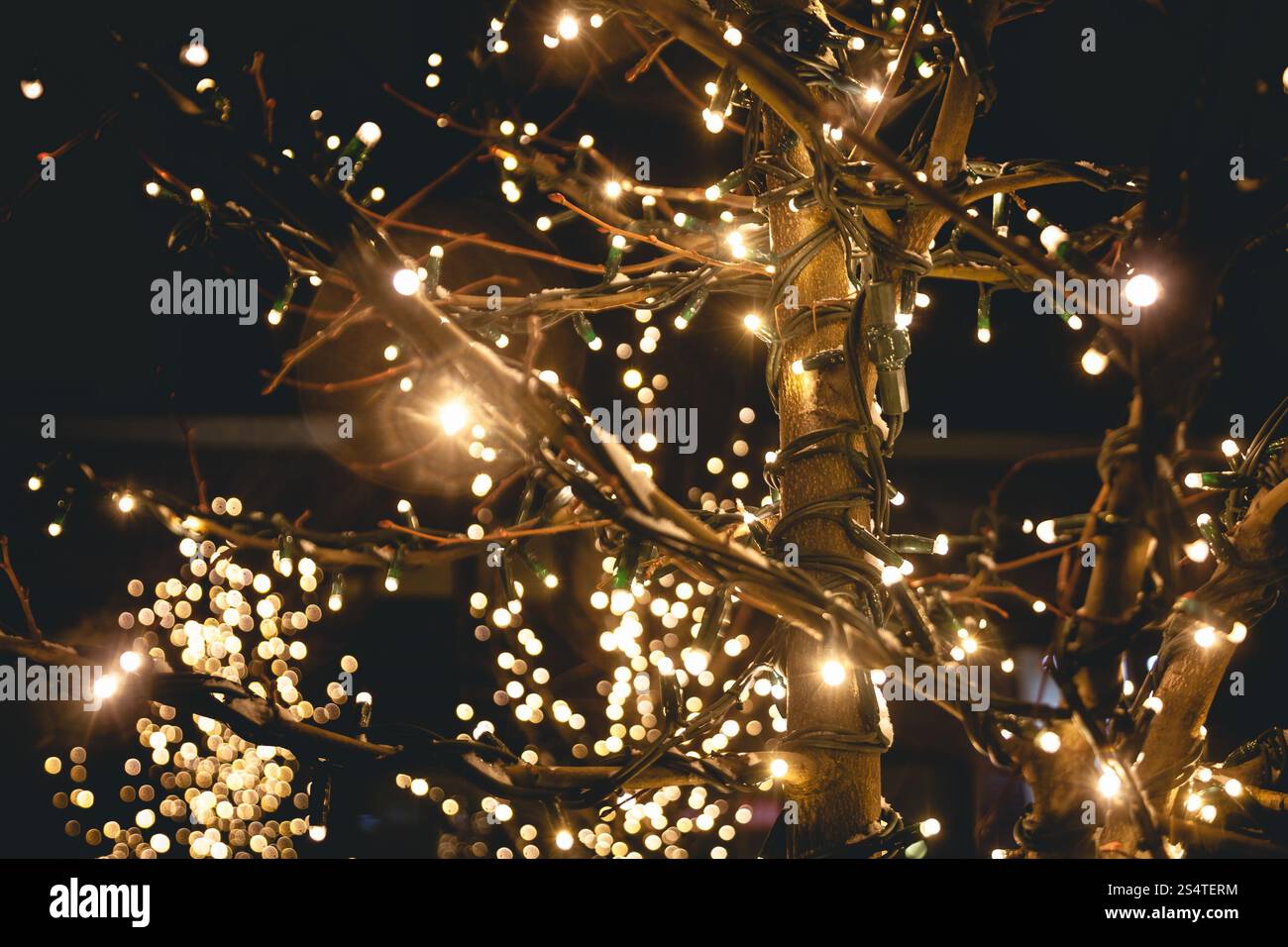 Decorated street light hi-res stock photography and images - Alamy