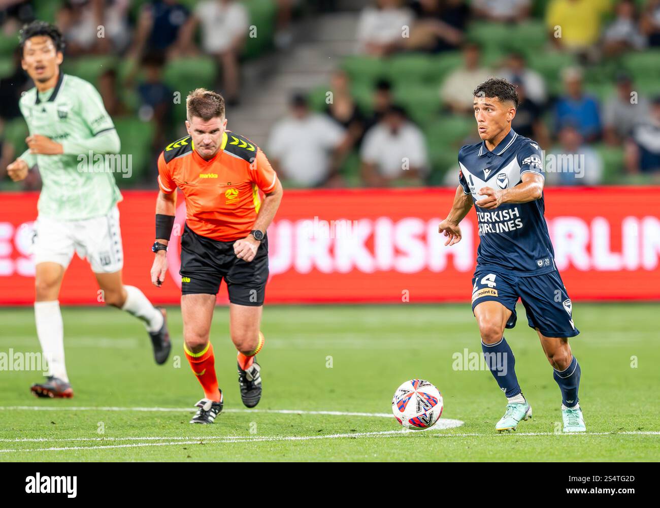 Melbourne, Australia. 10th Jan, 2025. Melbourne Victory's Jordi Valadon ...
