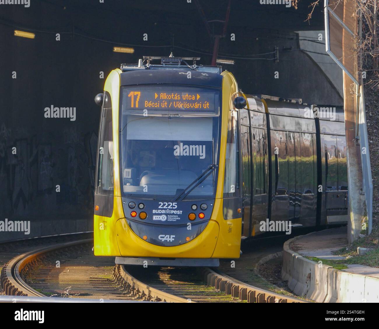 Box railway tunnel hi-res stock photography and images - Alamy