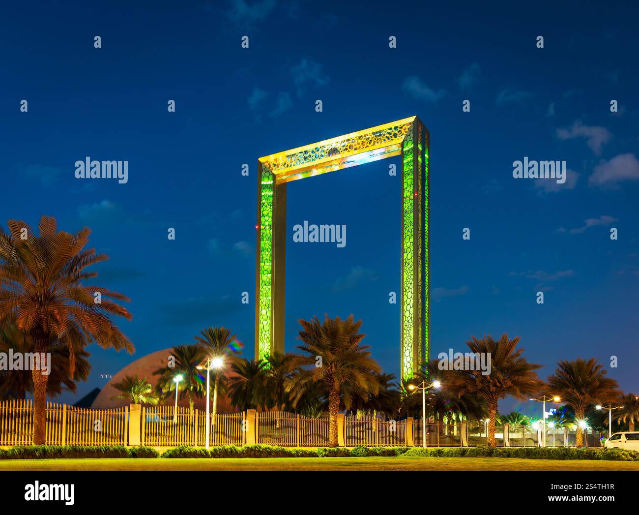 DUBAI, UAE - December 25th, 2020: view of the famous Dubai Frame in ...