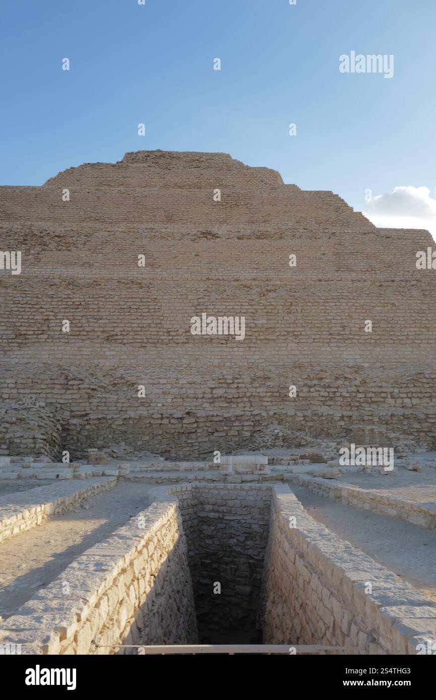 Step Pyramid of Djoser and surrounding temples designed by the famous architect Stock Photo - Alamy