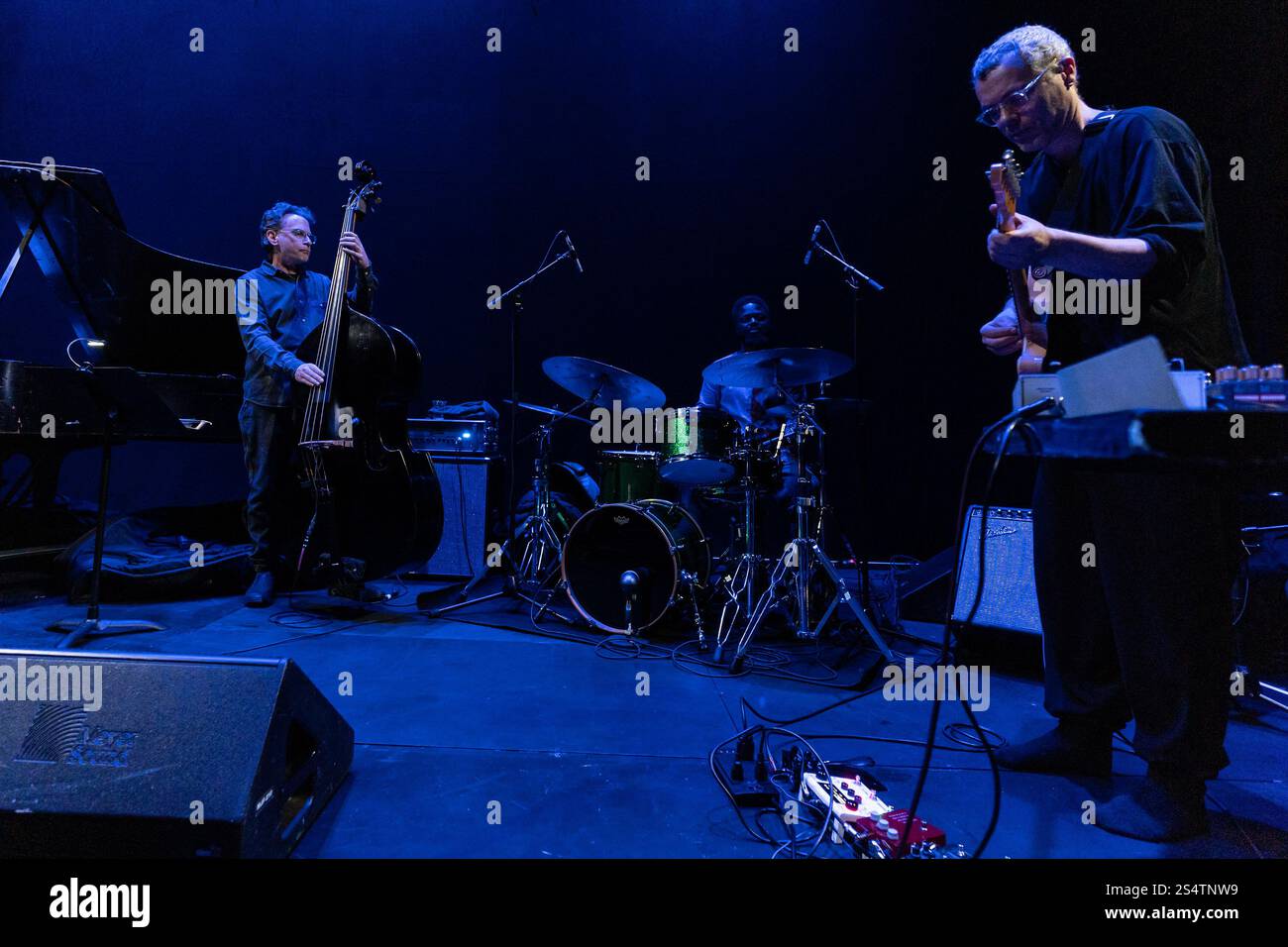 New York, USA. 10th Jan, 2025. Jakob Bro with Mark Turner on tenor sax ...
