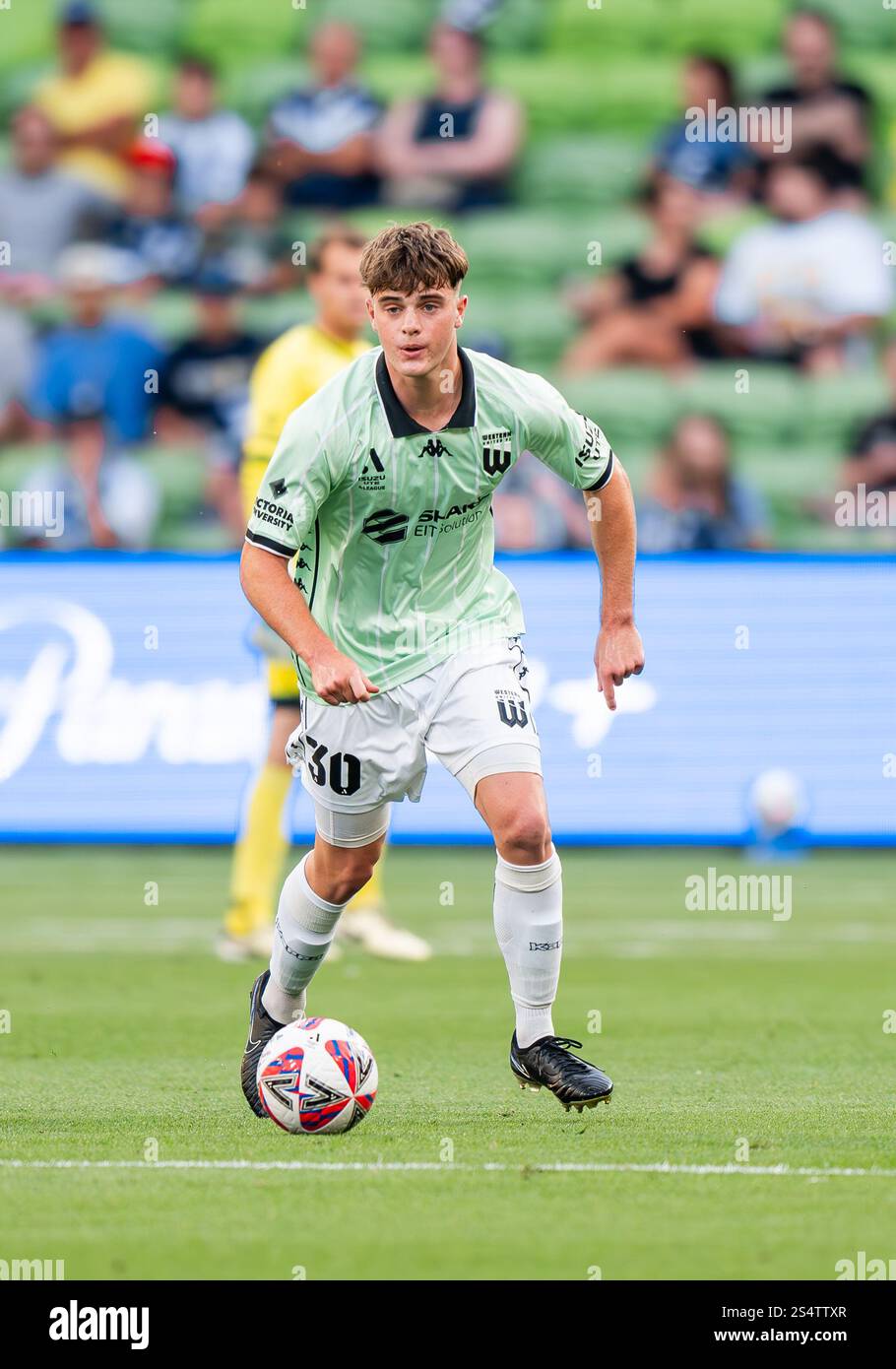 Melbourne, Australia. 10th Jan, 2025. Western United's Dylan Leonard ...
