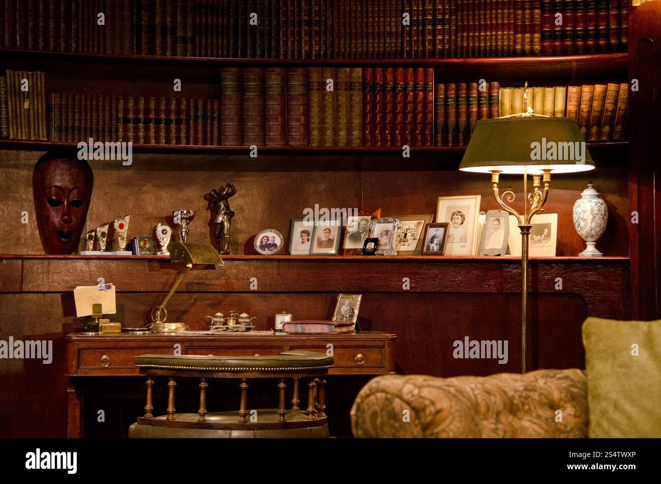 set design detail for A DELICATE BALANCE by Edward Albee at the Almeida ...