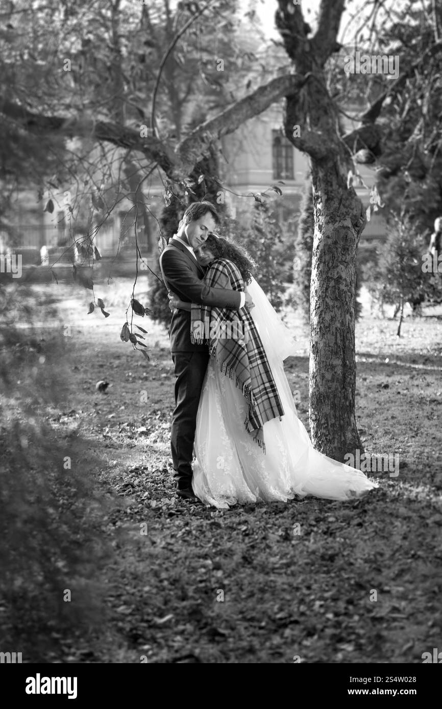 Retro photo happy family Black and White Stock Photos & Images - Alamy