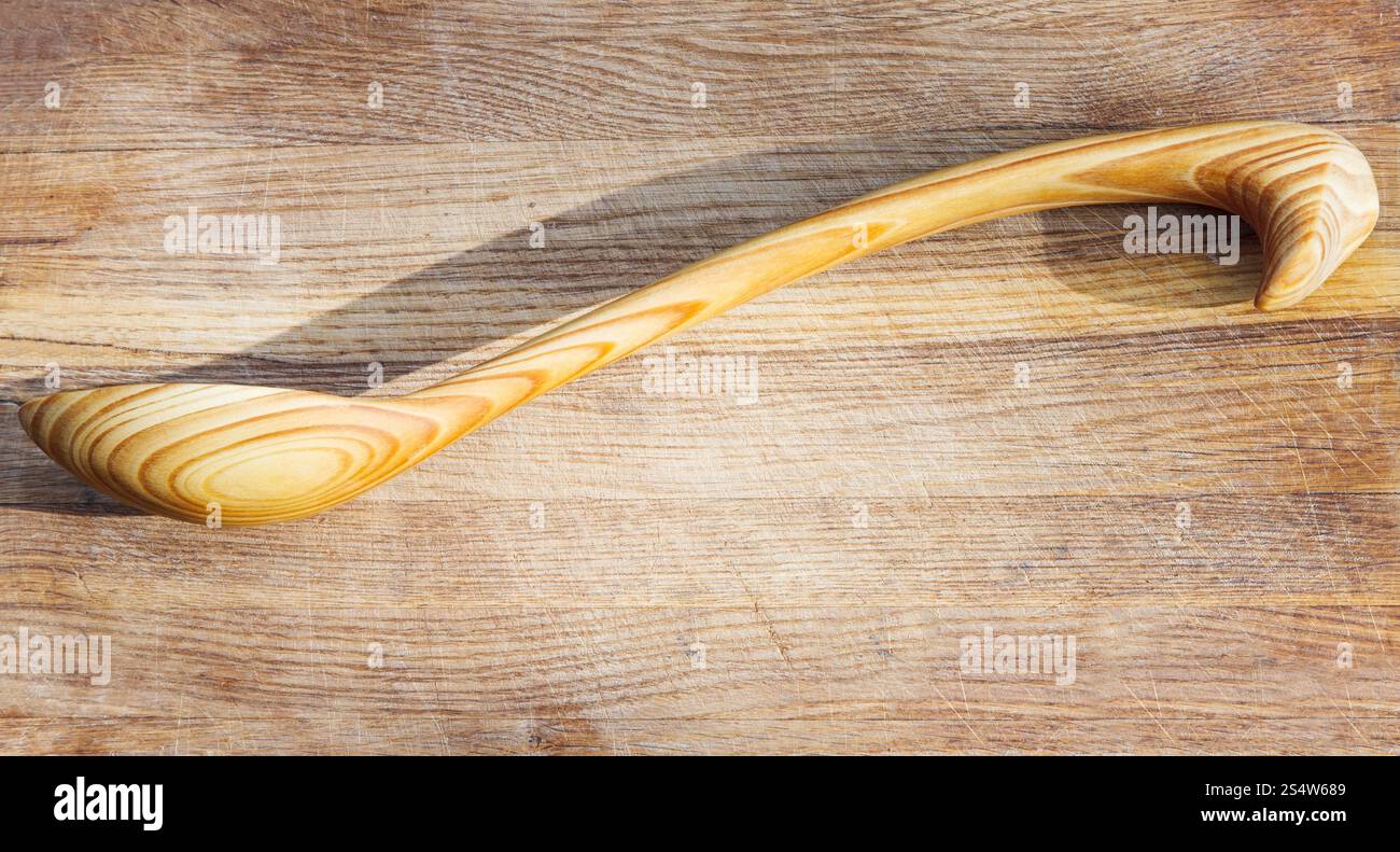 Wooden spoon cutting board hi-res stock photography and images - Alamy