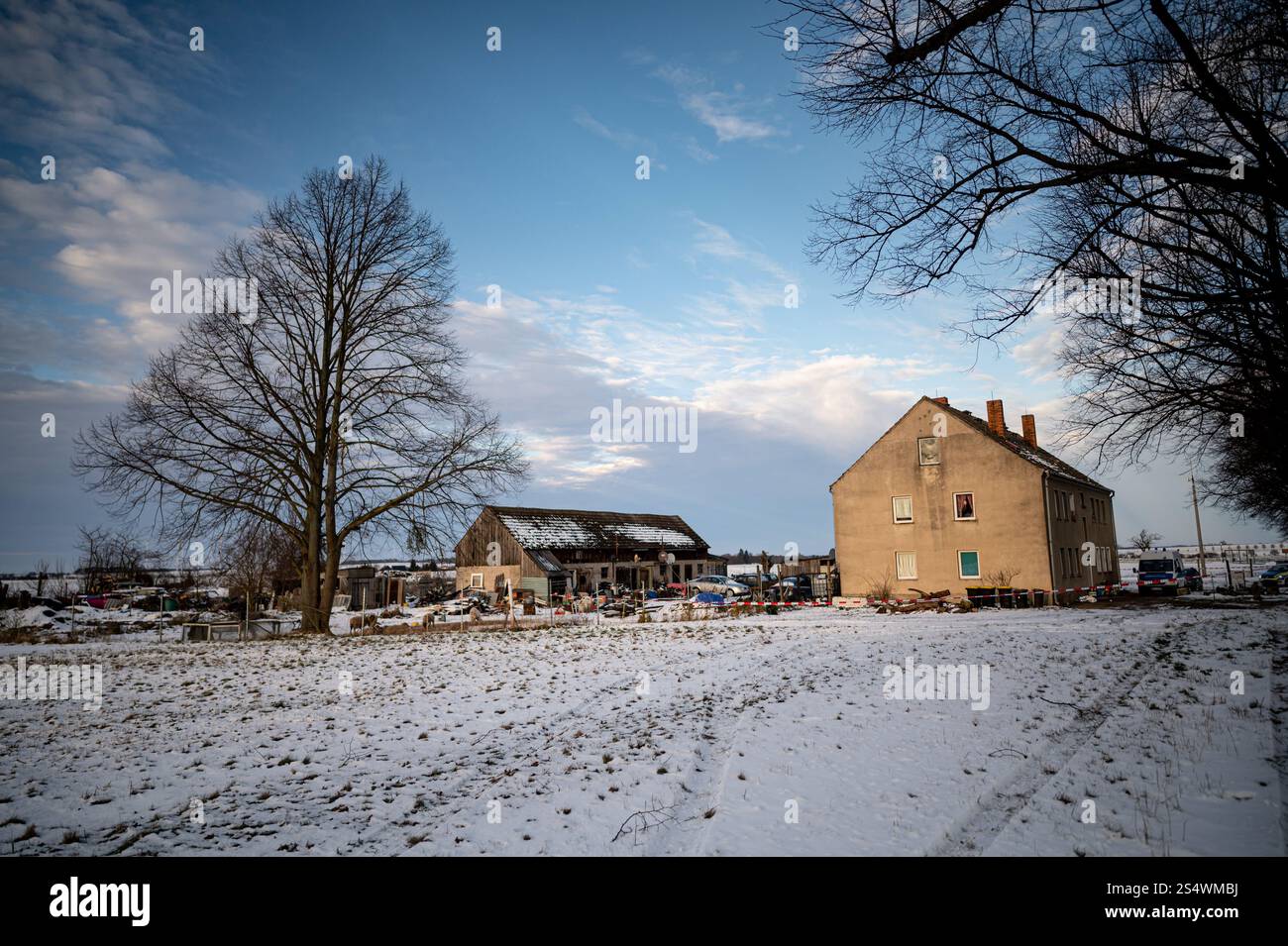 Casekow, Germany. 13th Jan, 2025. View of a house after an attack with ...
