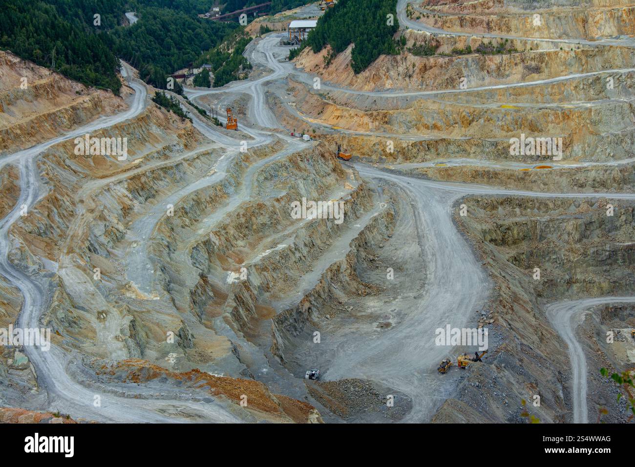 copper mine, open pit copper mine Stock Photo - Alamy
