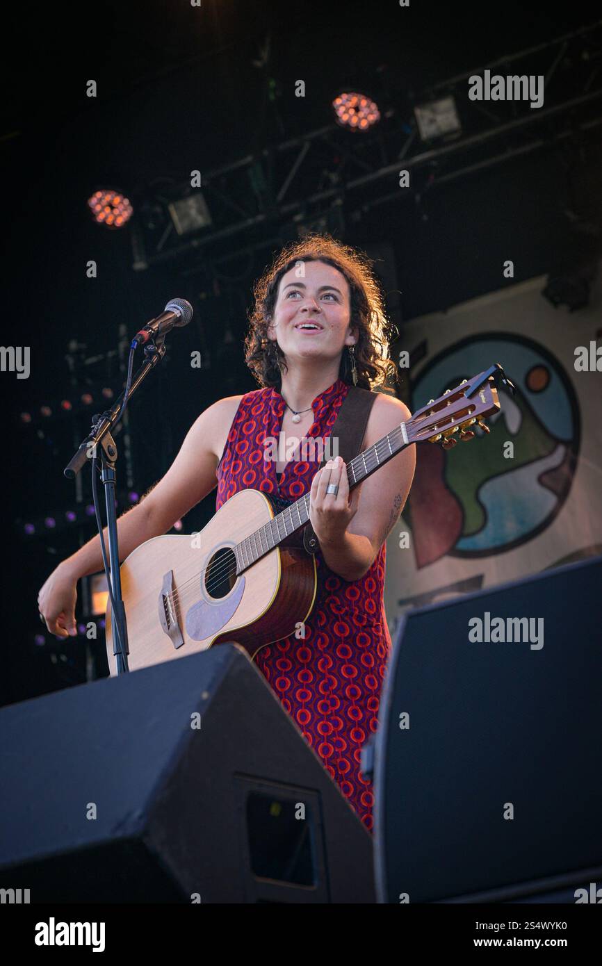 Singer, songwriter, Mia Kelly, Mission Folk Music Festival, Fraser ...