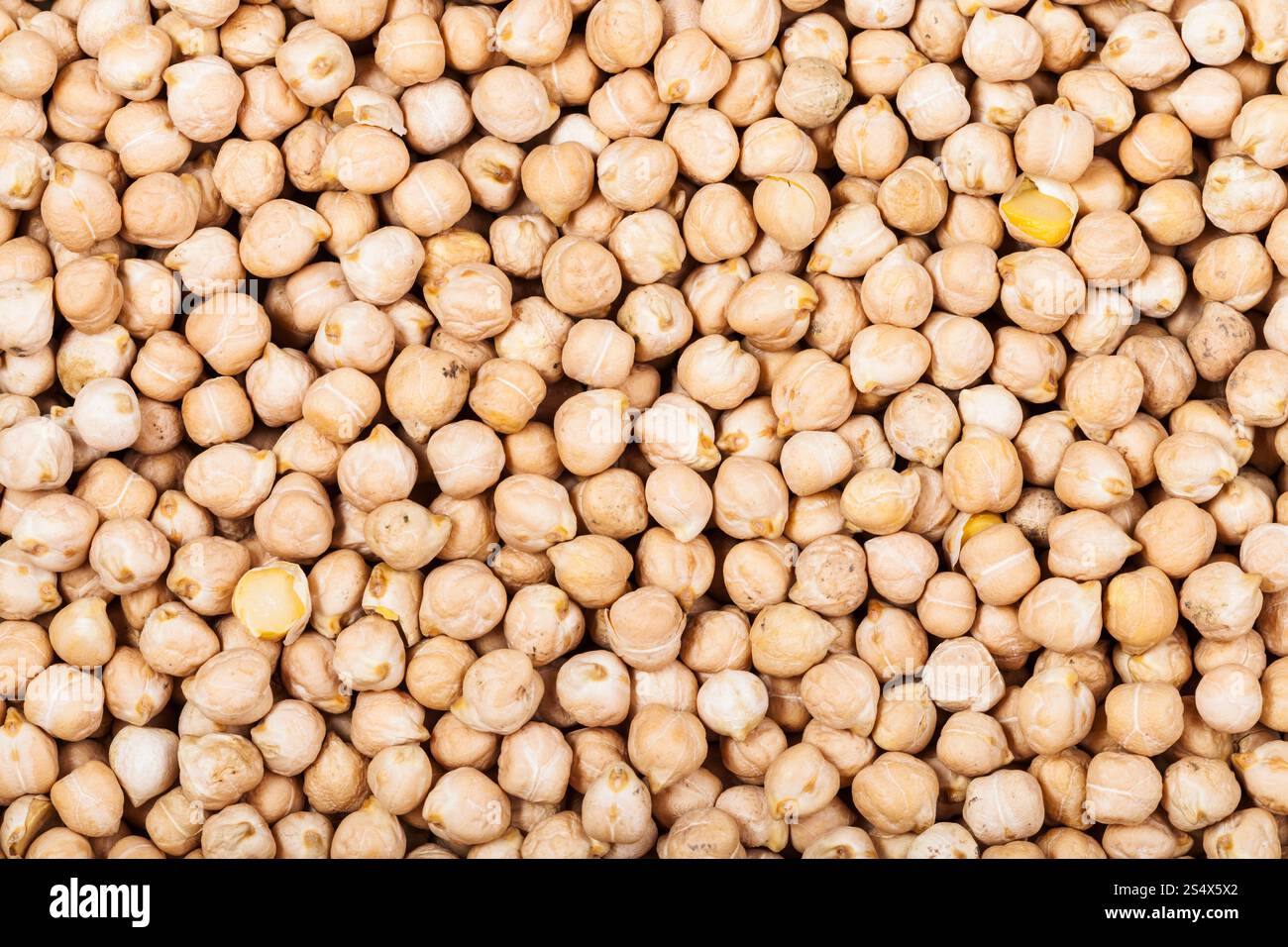 food background - many raw white chickpeas Stock Photo - Alamy