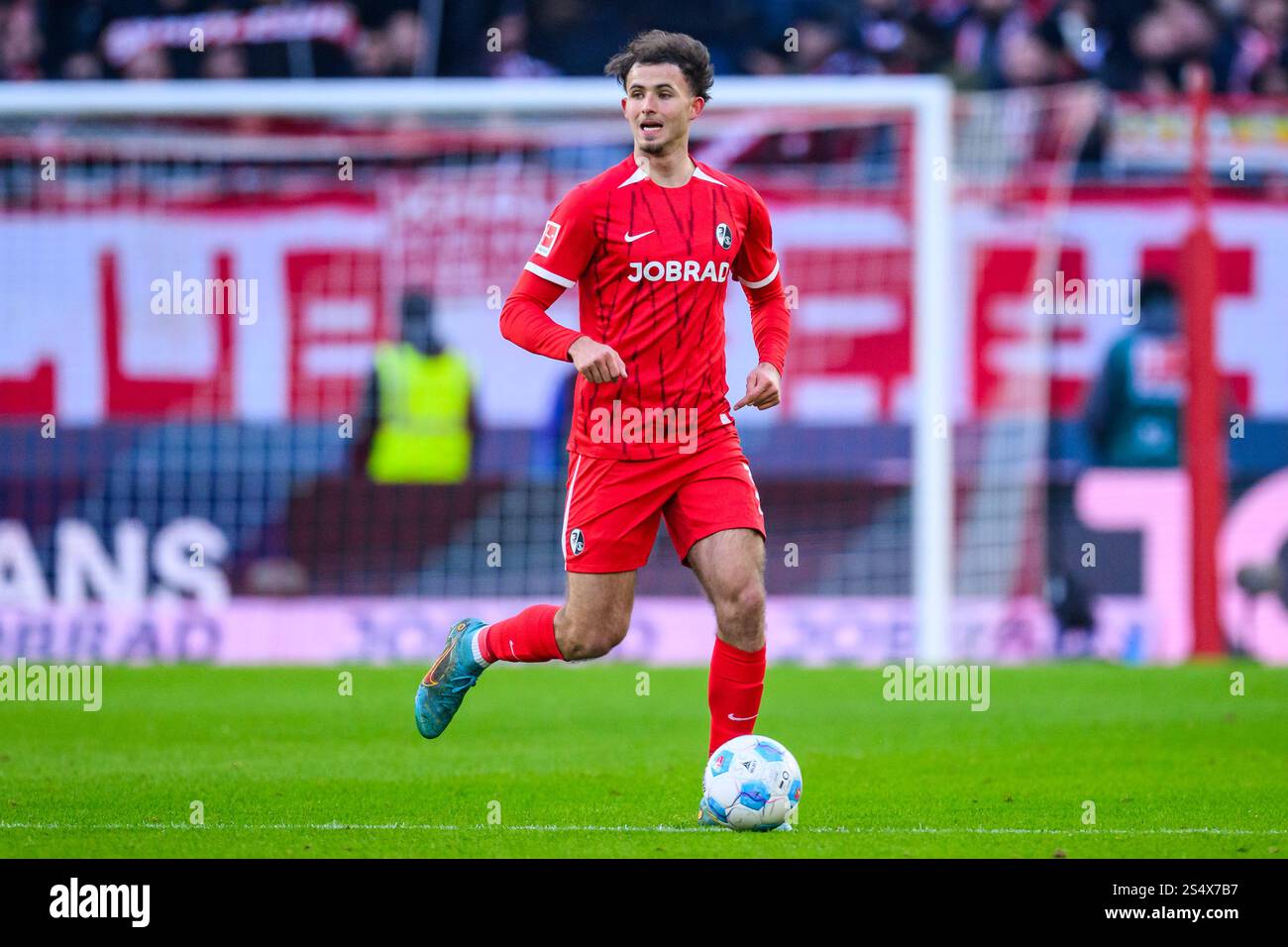 Freiburg Im Breisgau, Germany. 11th Jan, 2025. Soccer: Bundesliga, SC ...