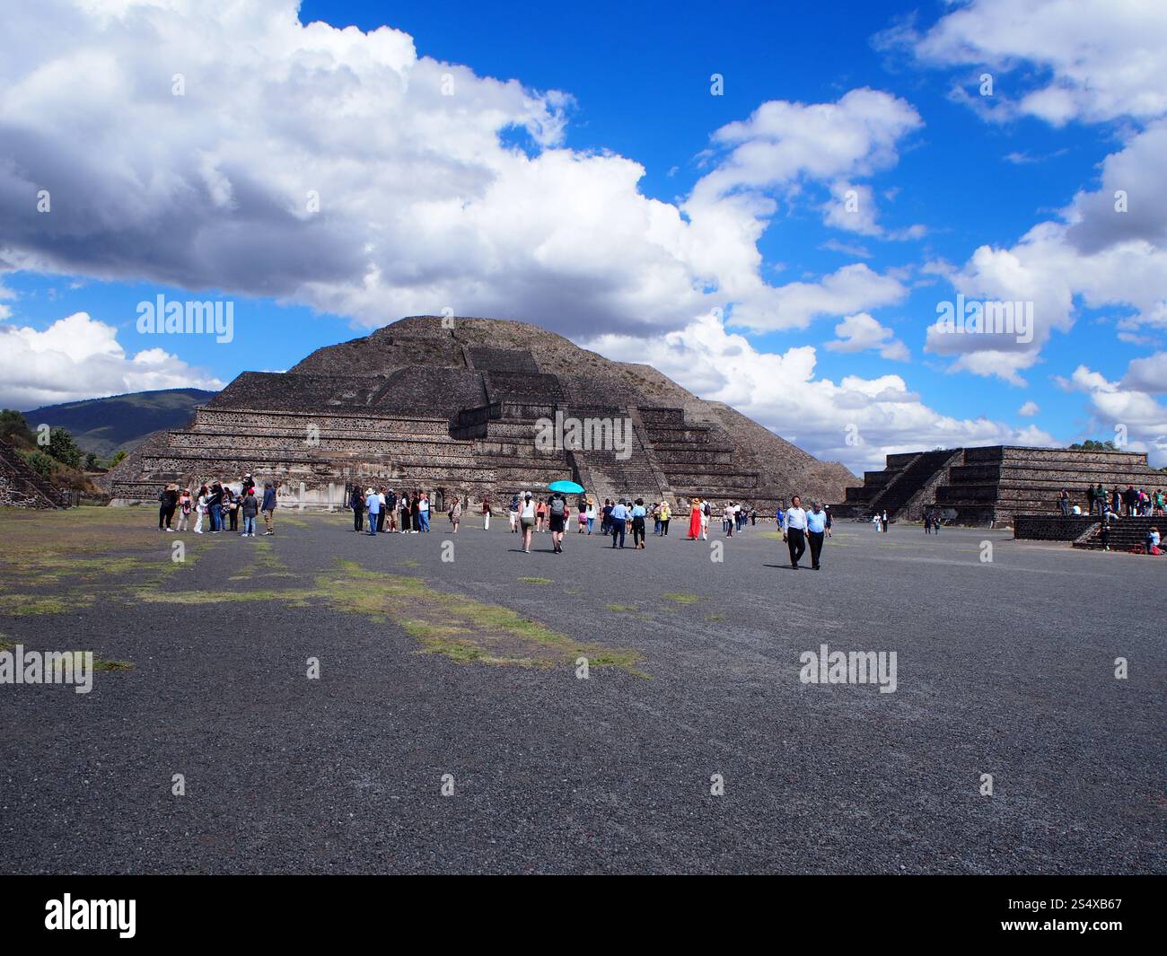 Pyramid of the sun, the largest pyramid in Teotihuacan, seen from the ...