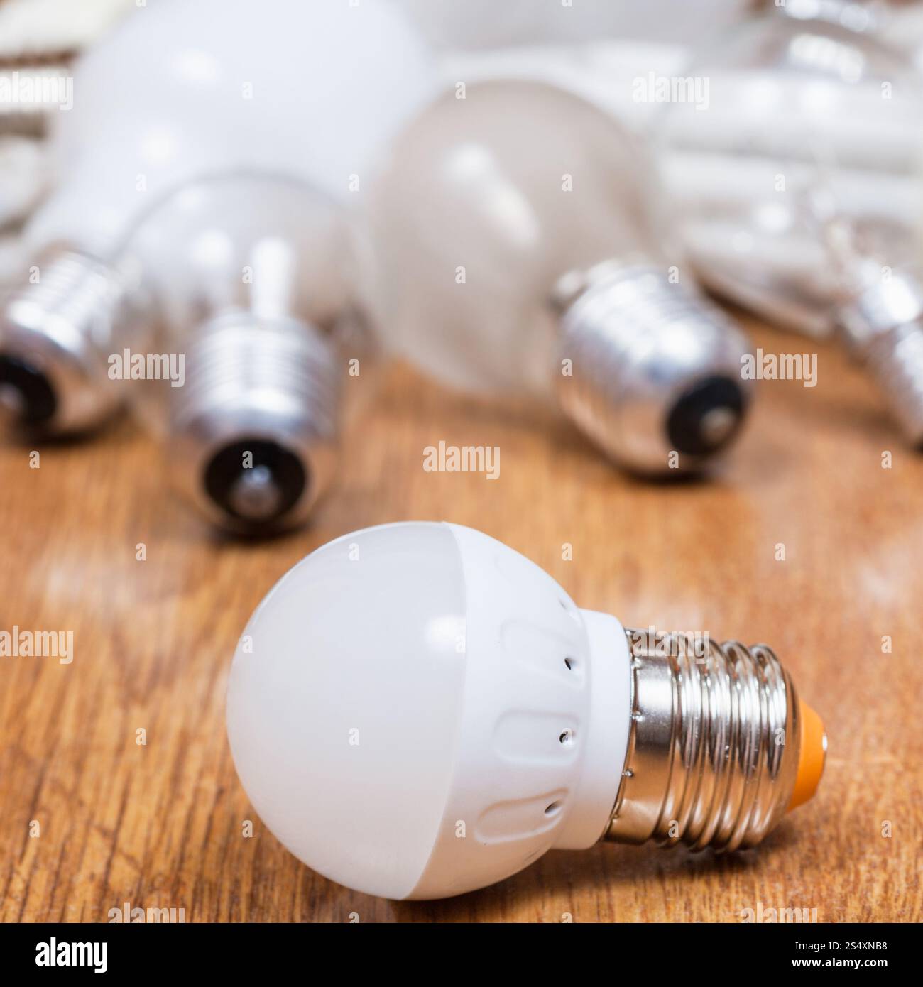Led cfl incandescent bulbs table hi-res stock photography and images ...