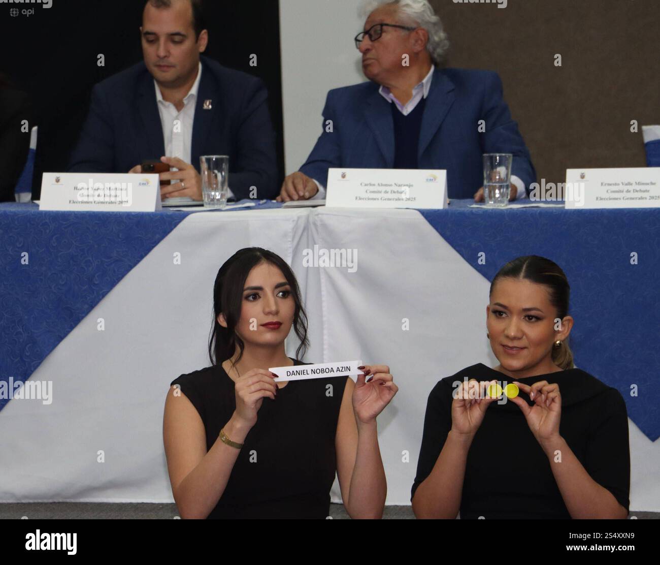 PUBLIC DRAWING OF THE PRESIDENTIAL DEBATE Quito, Monday, January 13 ...