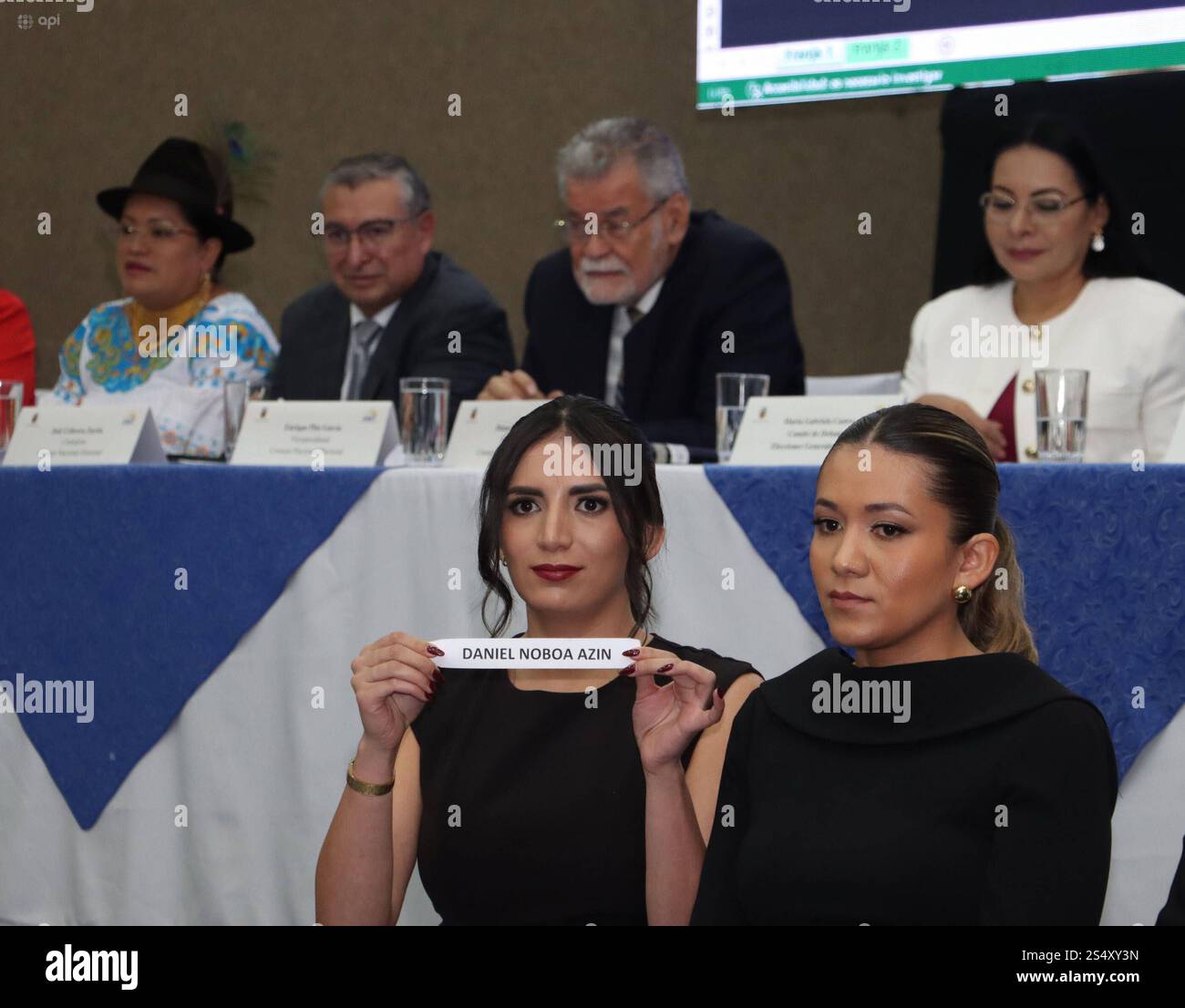 PUBLIC DRAWING OF THE PRESIDENTIAL DEBATE Quito, Monday, January 13 ...