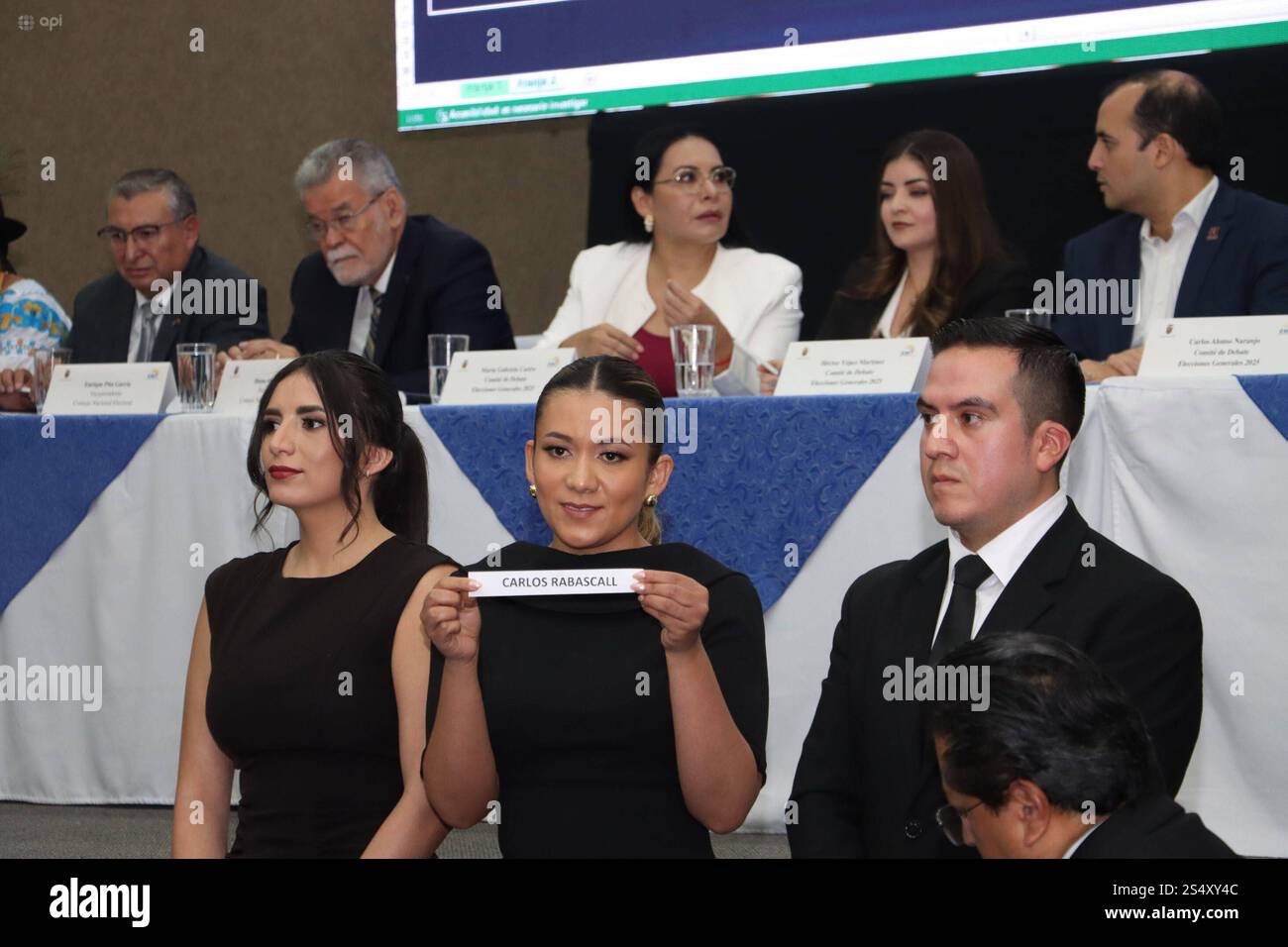 PUBLIC DRAWING OF THE PRESIDENTIAL DEBATE Quito, Monday, January 13 ...