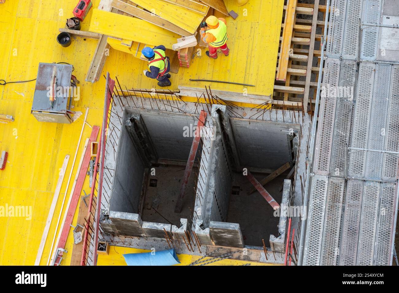 Top view of elevator shaft in the shell Stock Photo - Alamy