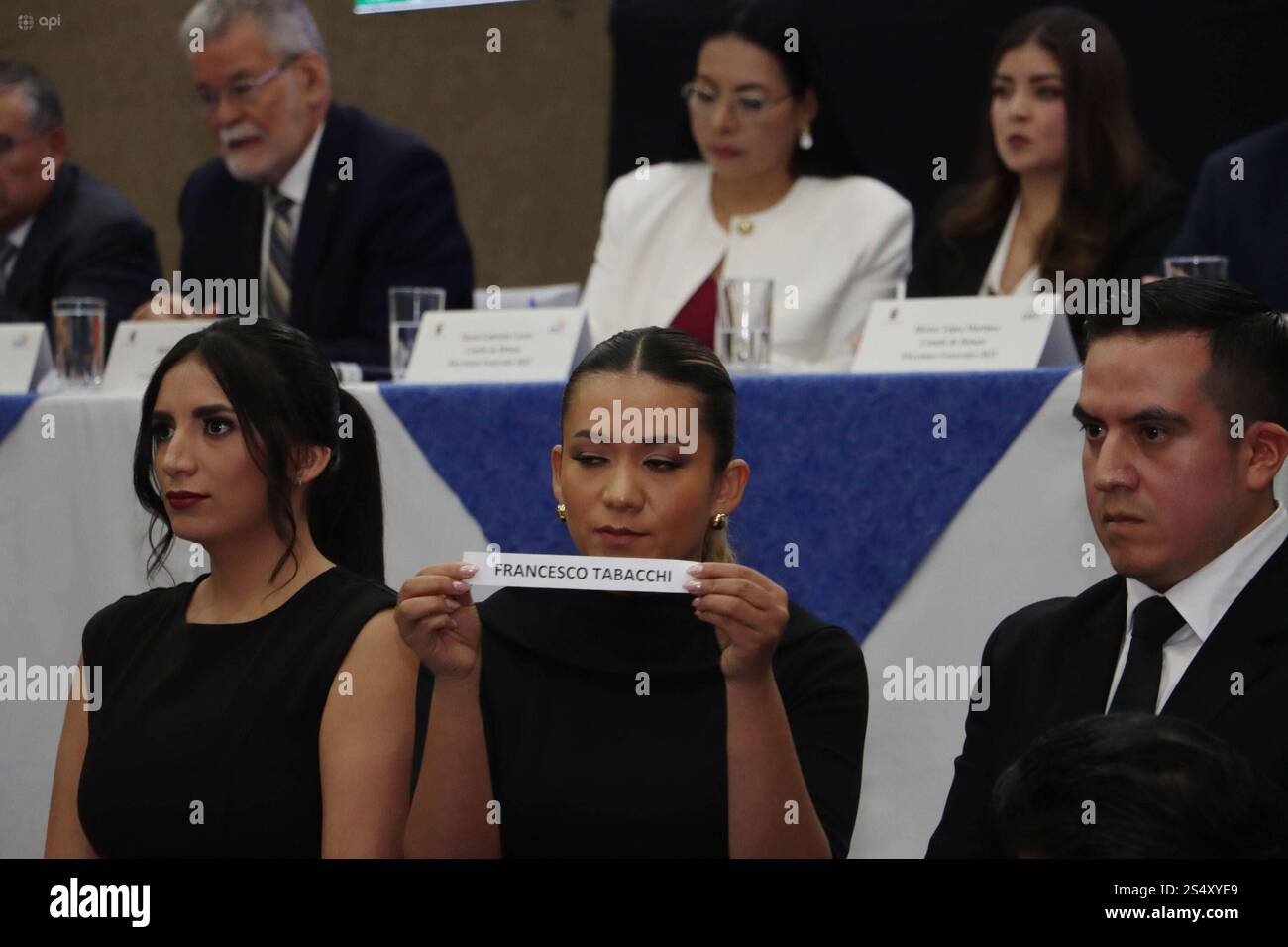 PUBLIC DRAWING OF THE PRESIDENTIAL DEBATE Quito, Monday, January 13 ...