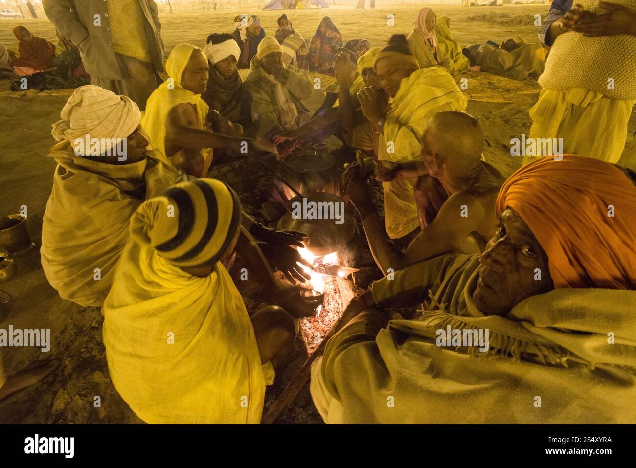 Maha maha kumbh mela hi-res stock photography and images - Alamy