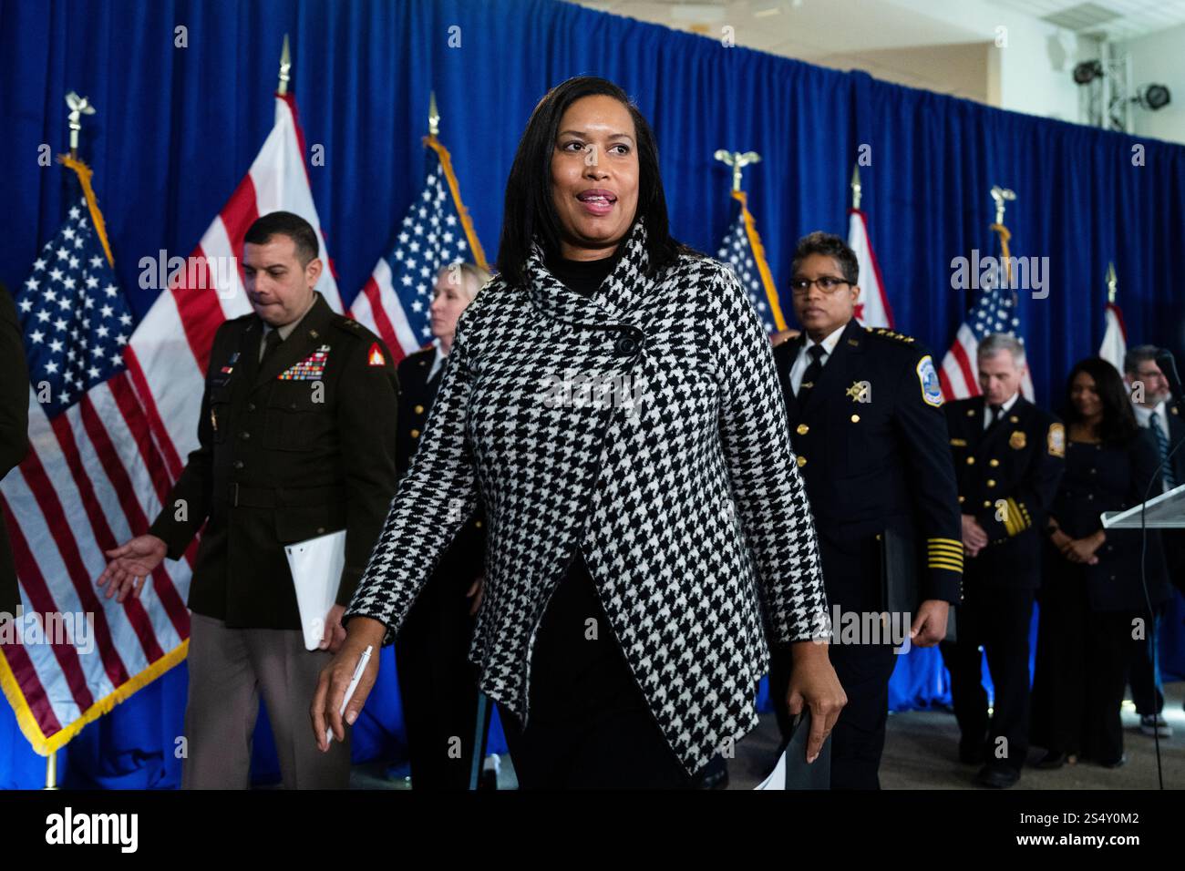 UNITED STATES - JANUARY 13: D.C. Mayor Muriel Bowser concludes a news ...