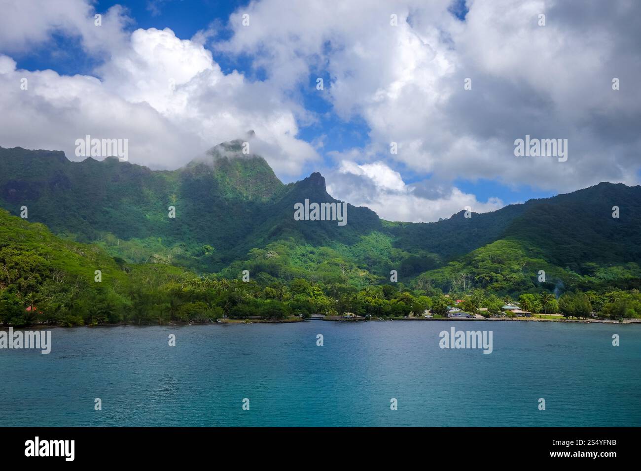 Moorea island harbor and Pacific ocean lagoon landscape. French ...