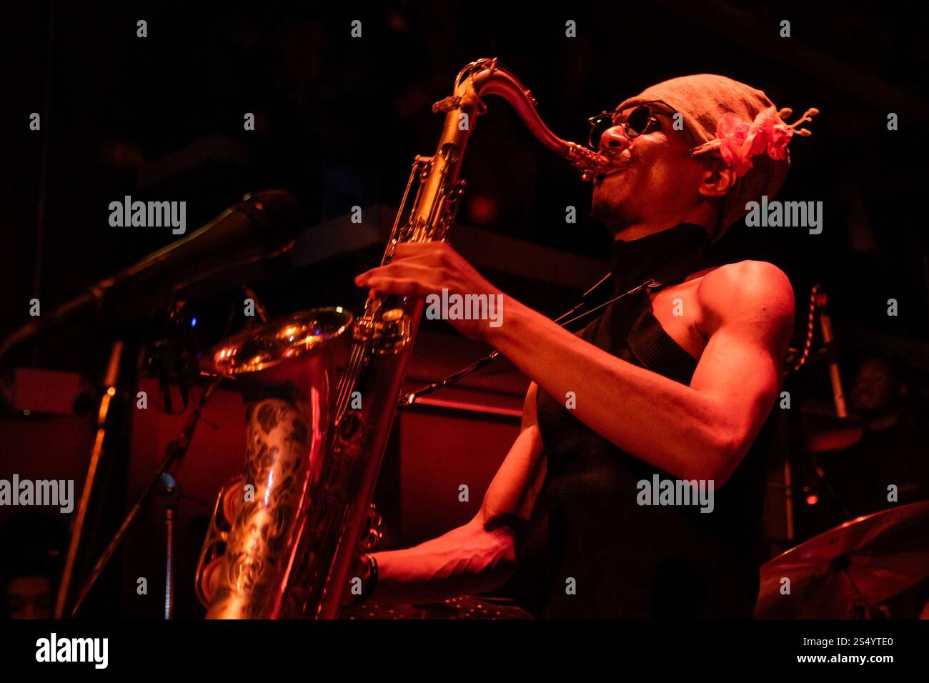 Tomoki Sanders and band perform during Winter JazzFest Manhattan ...
