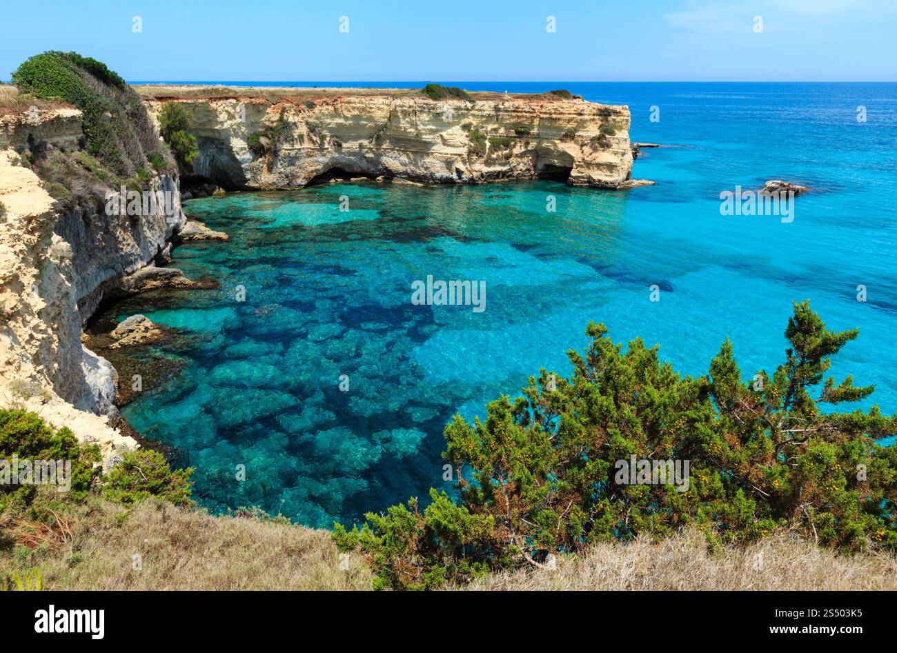 Beautiful rocky arch bottom sea hi-res stock photography and images - Alamy