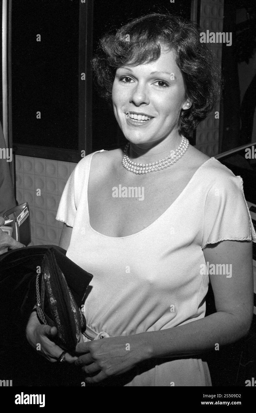 Karen Lynn Gorney Circa 1980's Credit: Ralph Dominguez/MediaPunch Stock ...