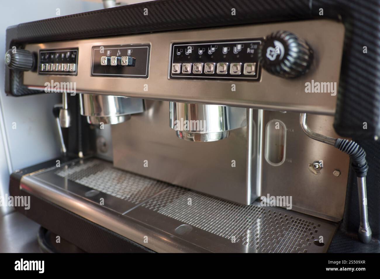 People coffee in cafe hi-res stock photography and images - Alamy