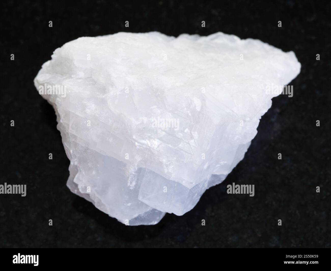 Crystalline rock specimen hi-res stock photography and images - Alamy