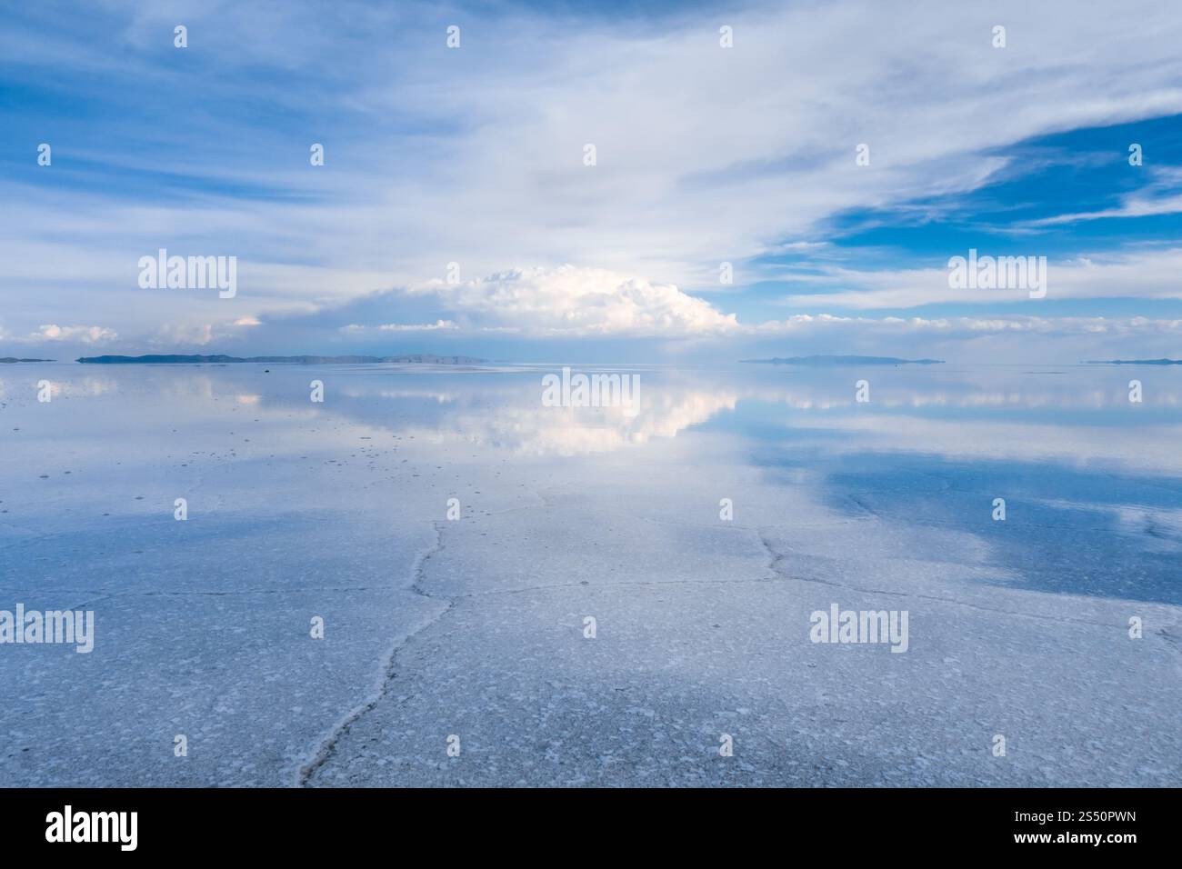 Salar de Uyuni salt white flats desert, Andes Altiplano, Bolivia. Salar ...