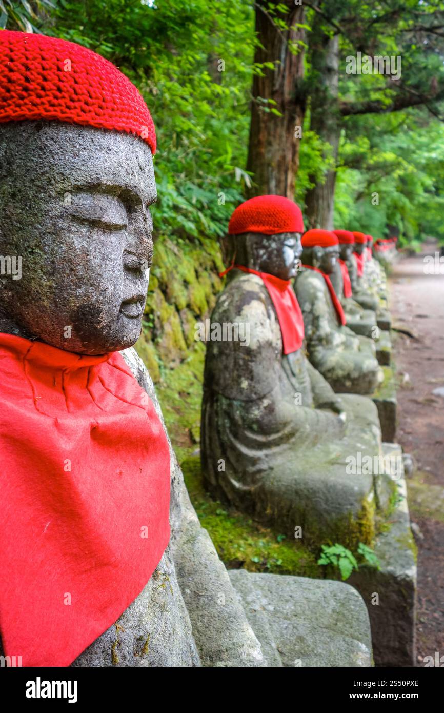 Narabi Jizo statues landmark in Kanmangafuchi abyss, Nikko, Japan ...