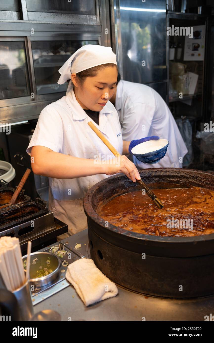 Kitsune ya hi-res stock photography and images - Alamy